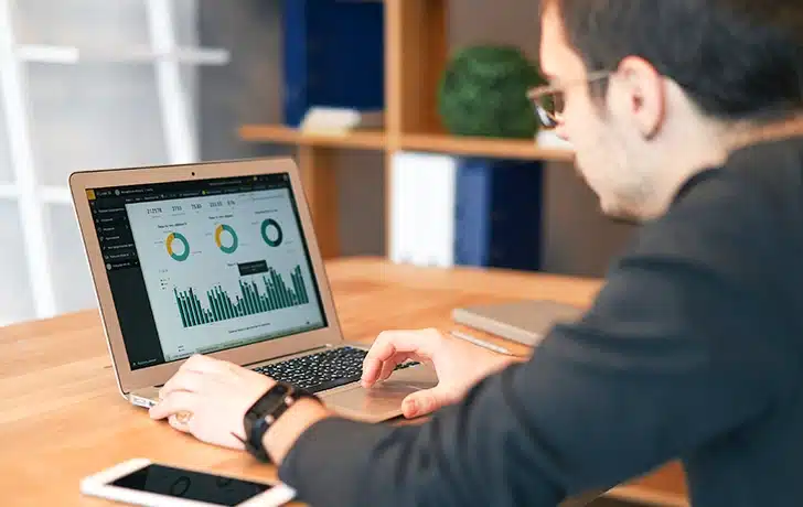 The Definitive Guide to SharePoint Project Management